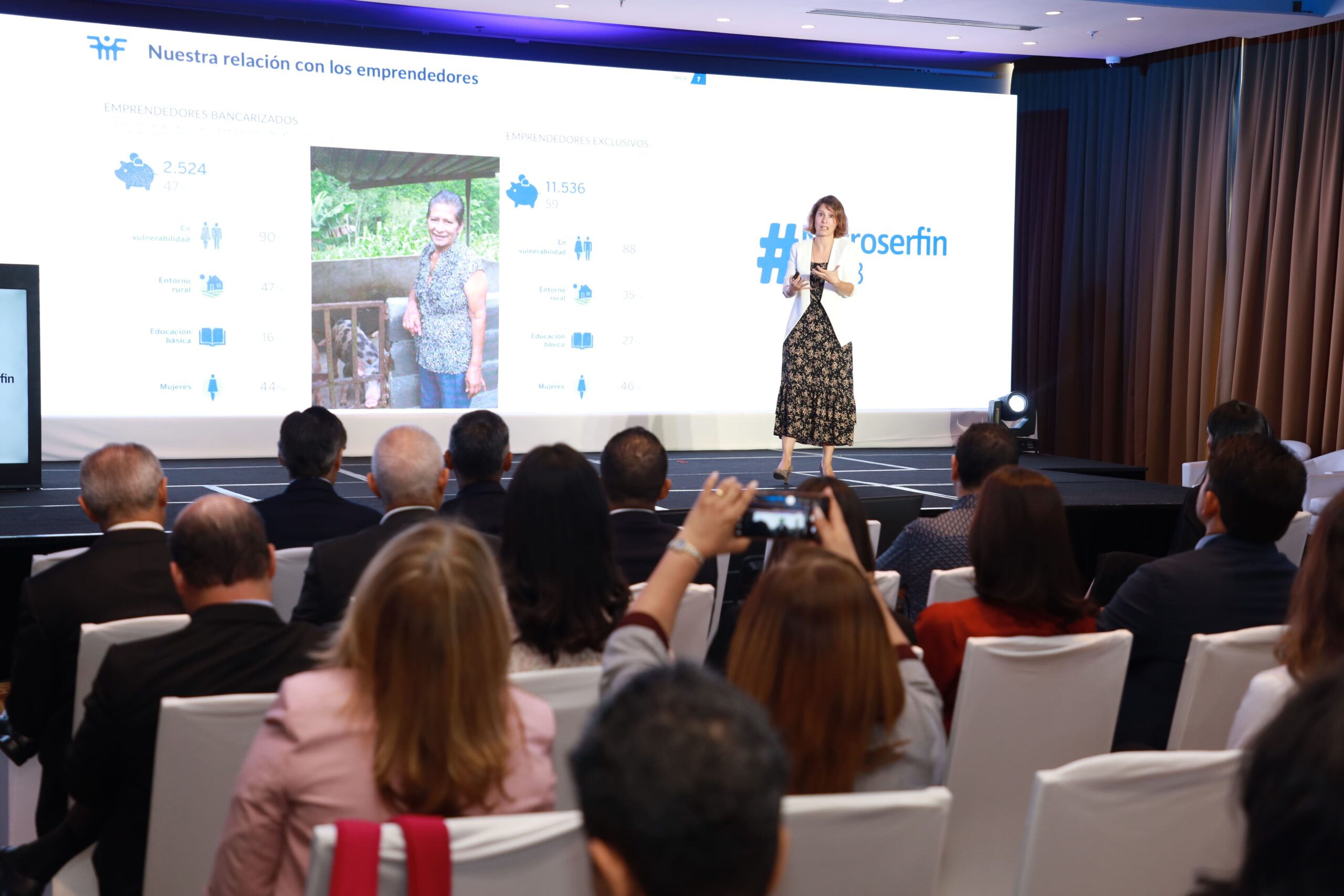 El 44% de los emprendedores reporta “pobreza digital” - Istmo Panamá